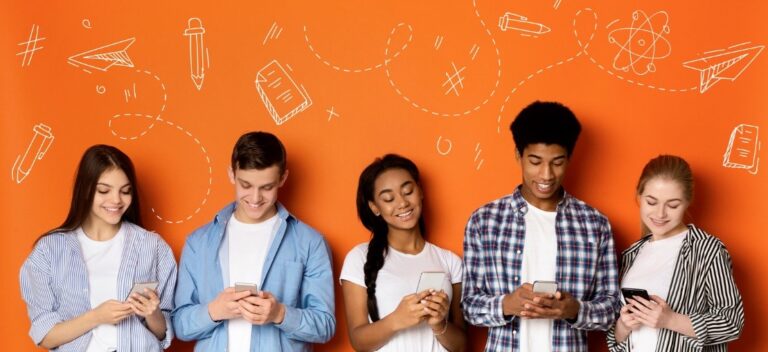 Uses of Smartphones in Education | Mazuma Mobile